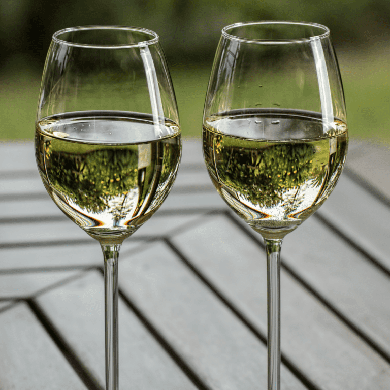 Brie Cheese Wine Pairing – The 12 Best Wines for Brie Cheese - Happy ...