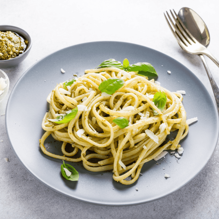 What Pasta to Serve with Chicken Parmesan (15 Options) - Happy Muncher