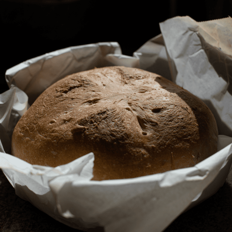 16 Kinds of Bread that Go Well with Seafood Boil - Happy Muncher