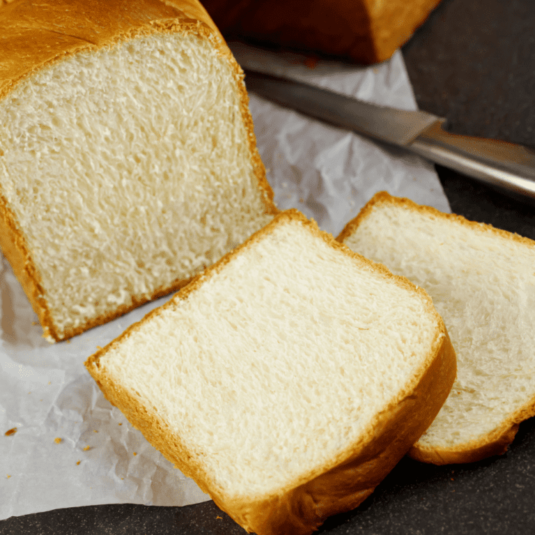 16 Kinds of Bread that Go Well with Seafood Boil - Happy Muncher