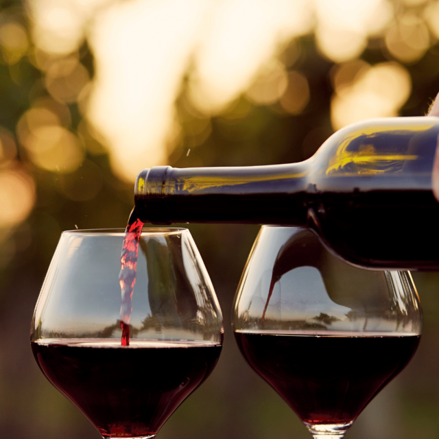 Roast Duck Wine Pairing - the Best Wines for Roast Duck - Happy Muncher