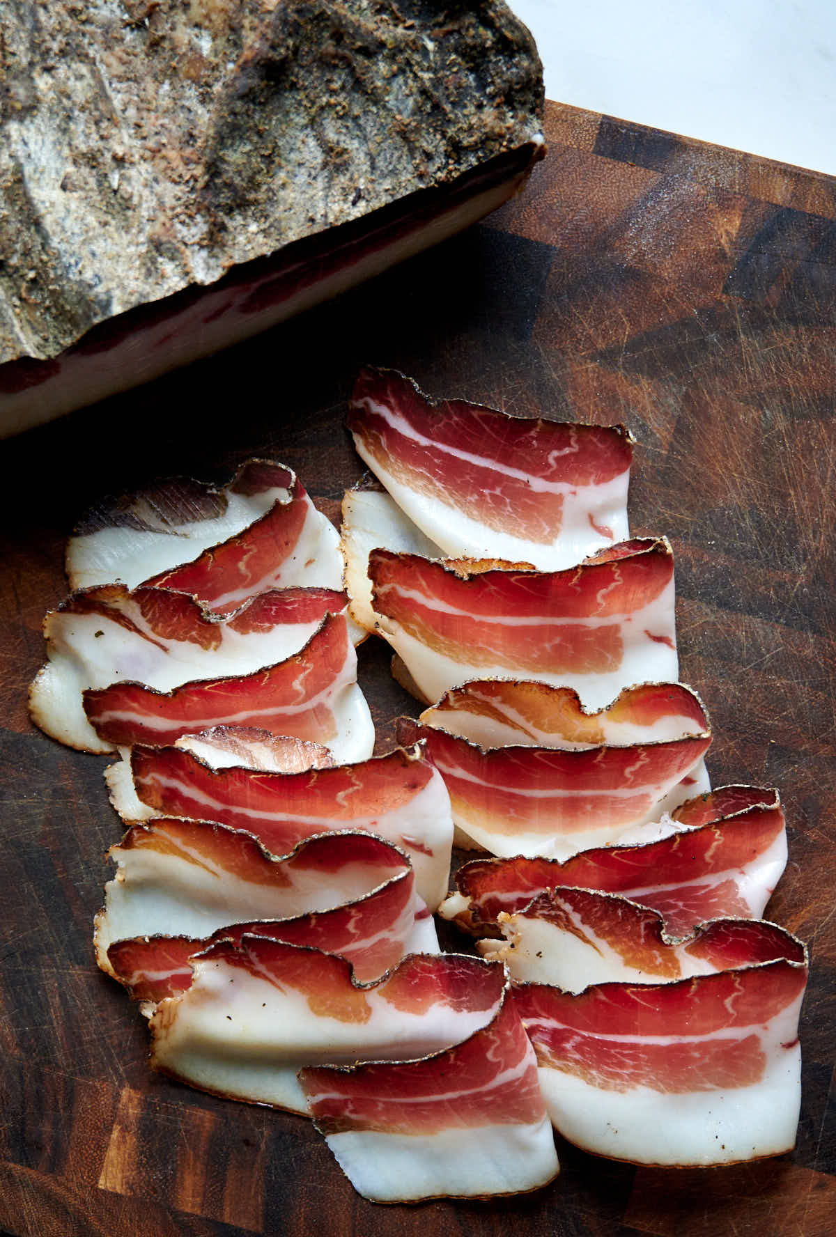The 7 Best Substitutes For Serrano Ham - Happy Muncher