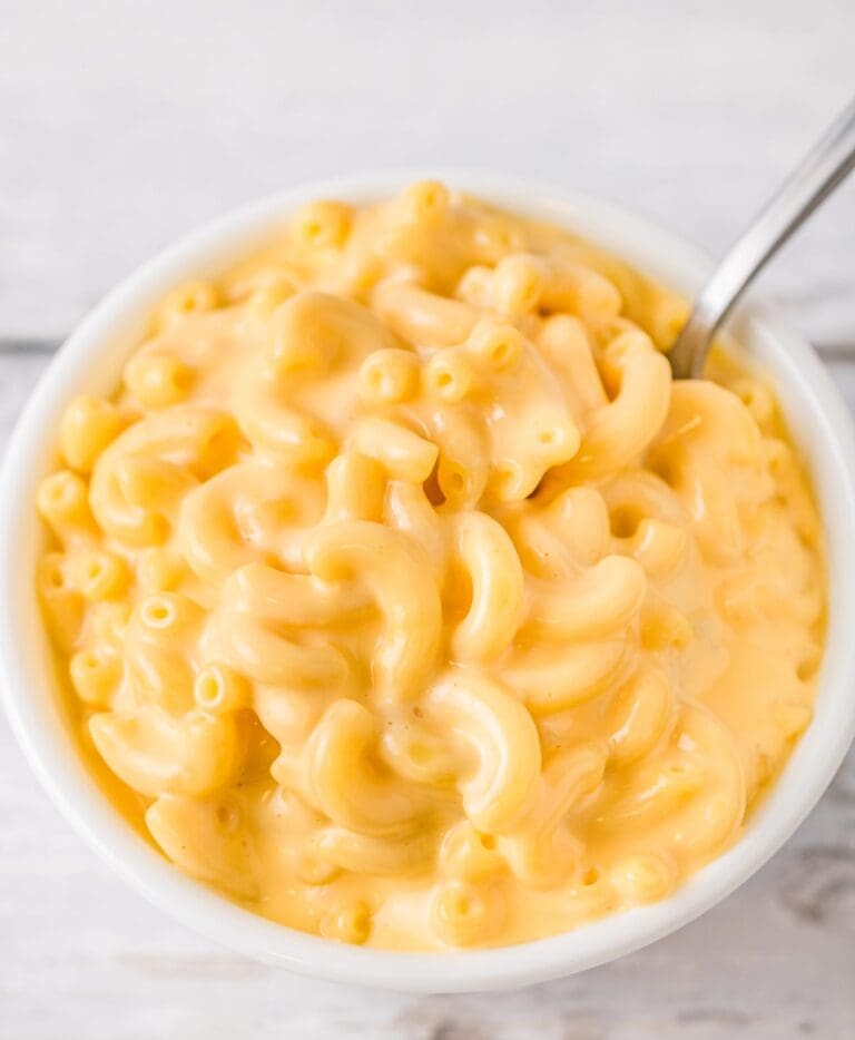 3 Ingredient Creamy Macaroni and Cheese - Happy Muncher