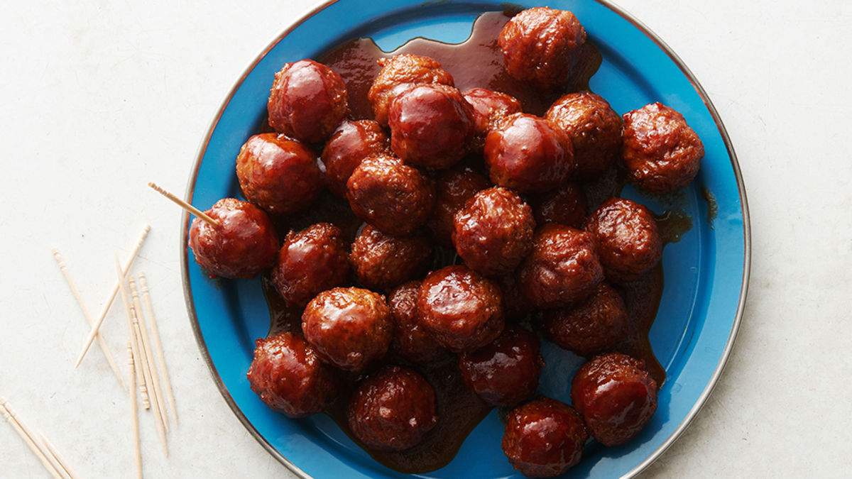 3-Ingredient Sweet and Sour Meatballs - Happy Muncher