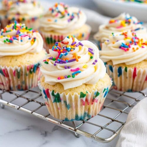 Homemade Funfetti Cupcakes - Happy Muncher