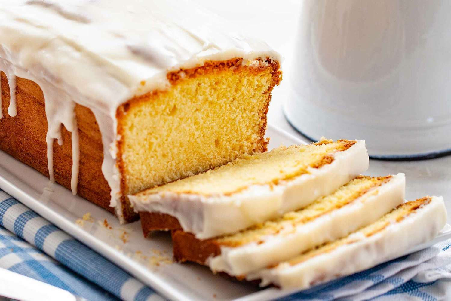 25 Pound Cake Recipes to Make You Swoon - Happy Muncher