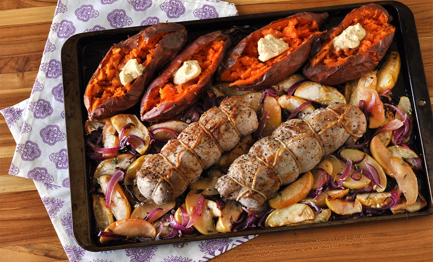 27 Sheet Pan Dinner Recipes That Make Weeknights Easy - Happy Muncher