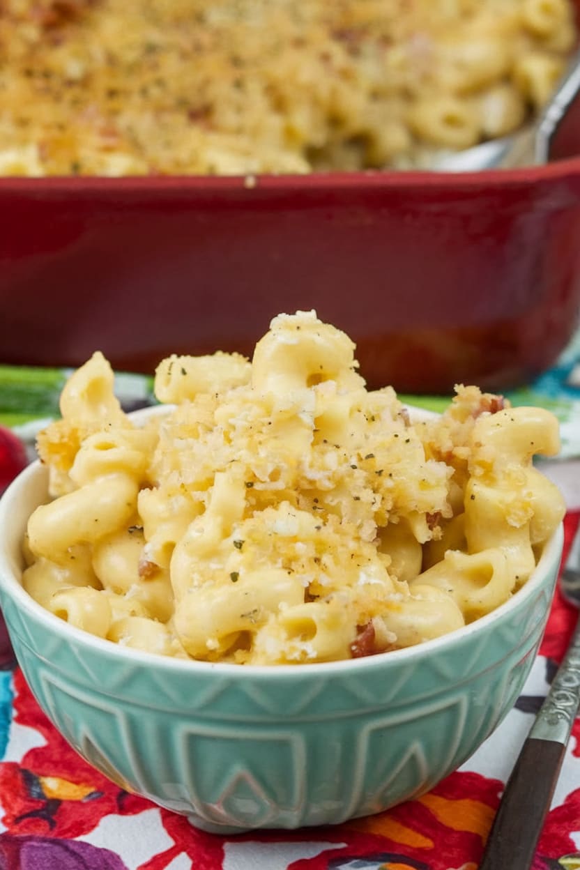 Million Dollar Mac and Cheese - Happy Muncher