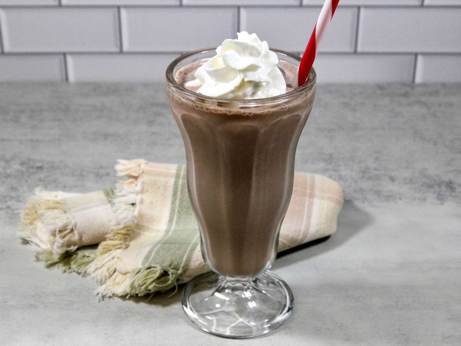 Malted Chocolate Milkshake - Happy Muncher