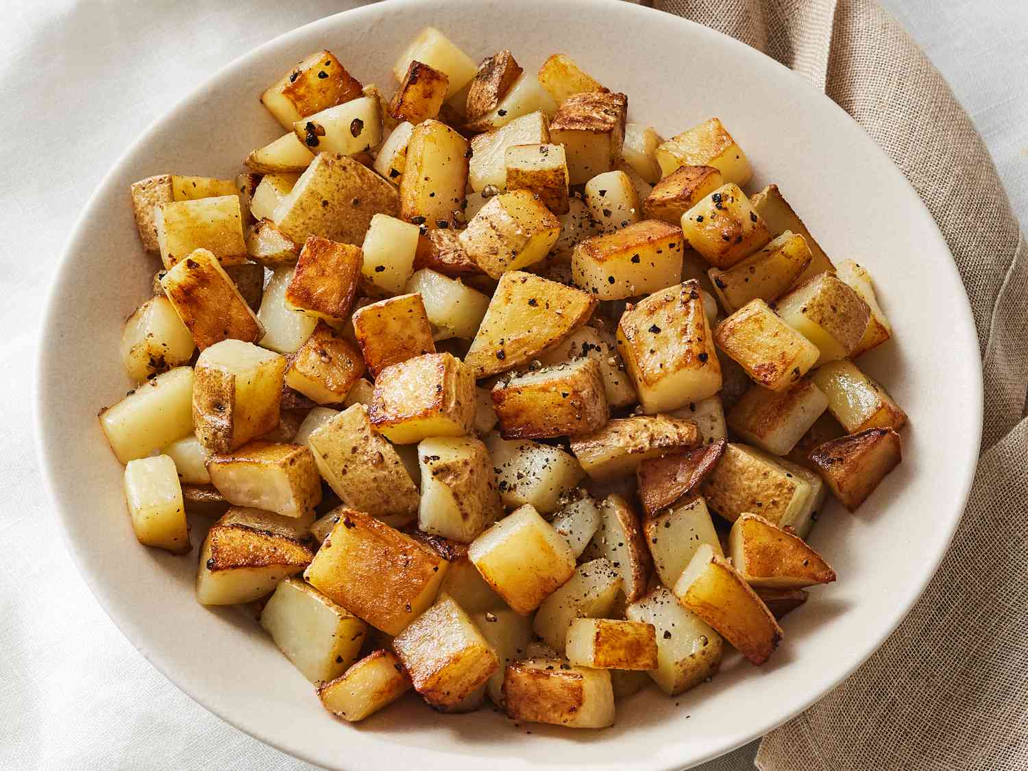 Perfectly Crispy Diner-Style Home Fries - Happy Muncher
