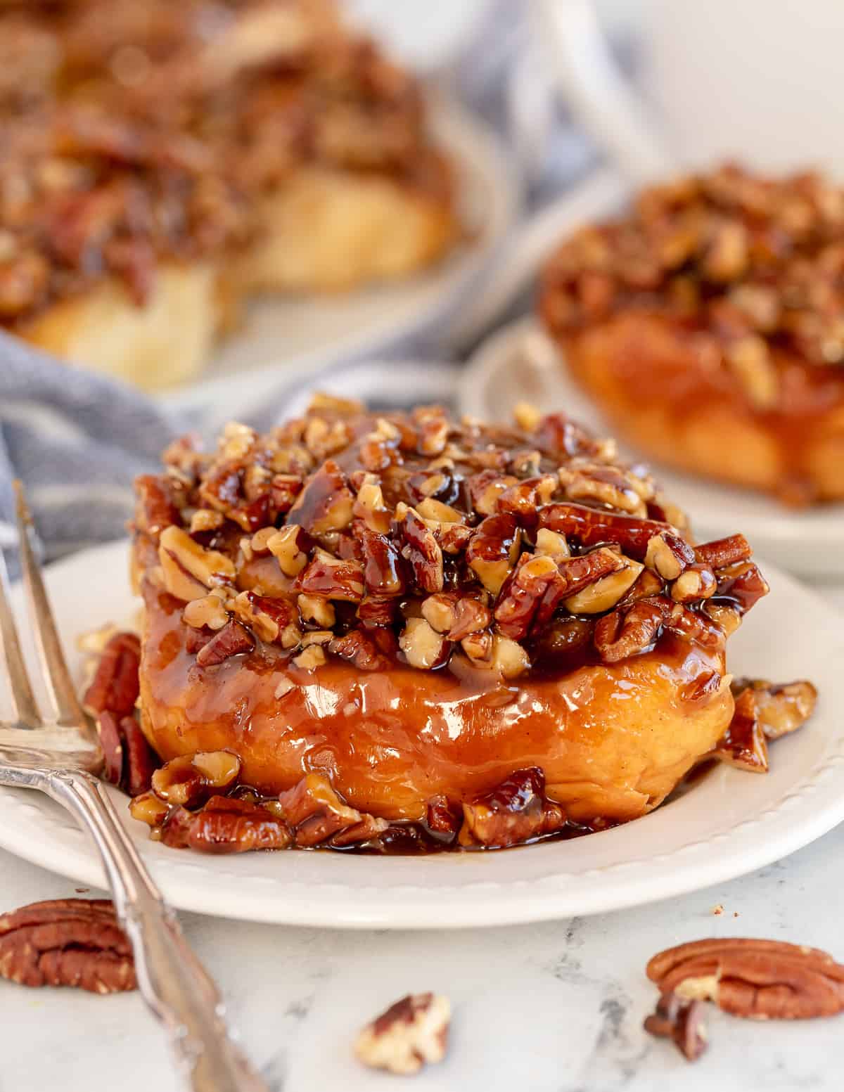 Pecan Sticky Buns - Happy Muncher