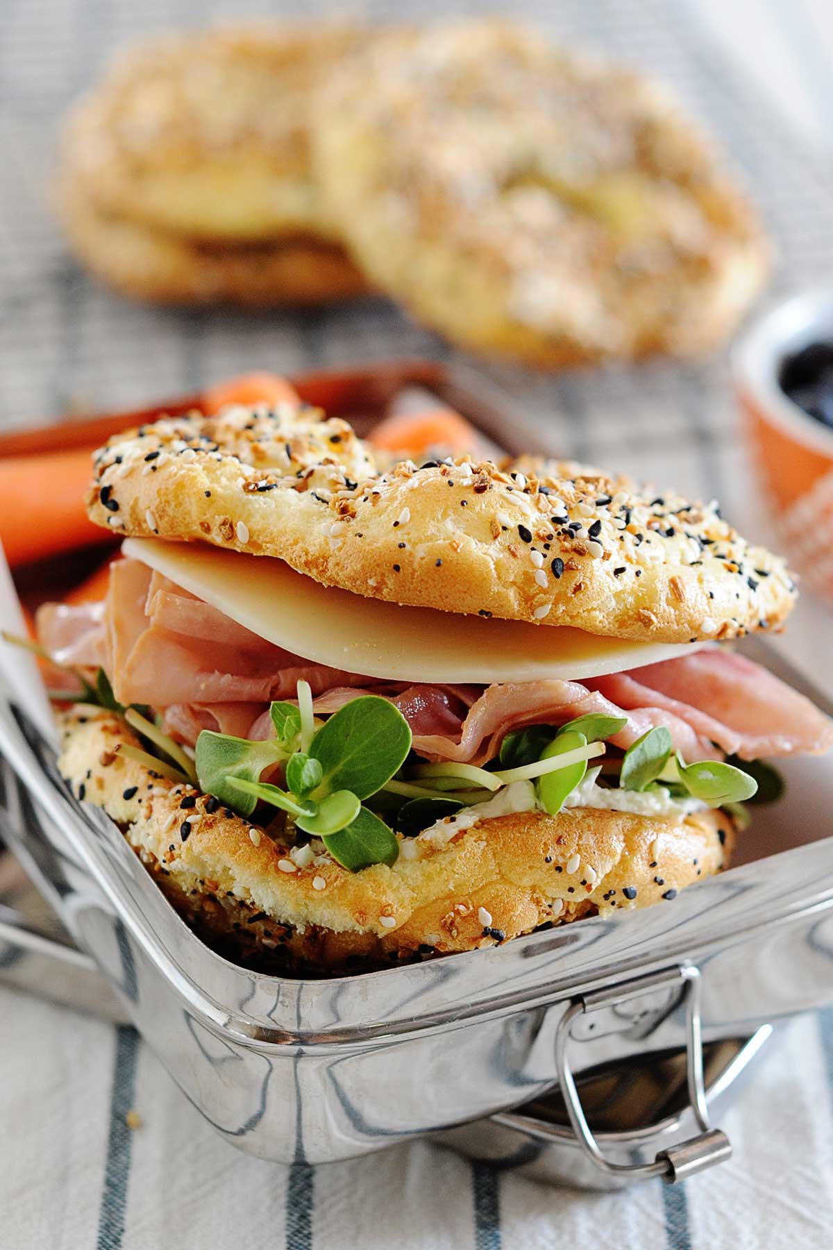 Everything Bagel Keto Cloud Bread - Happy Muncher