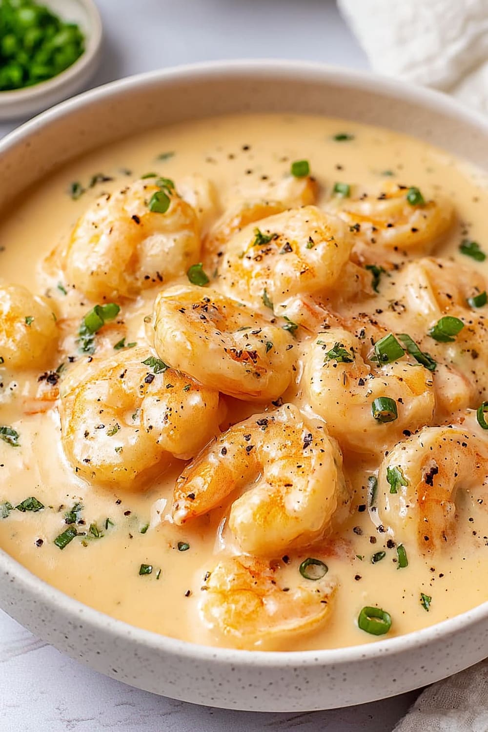 Shrimp Newburg Recipe - Happy Muncher