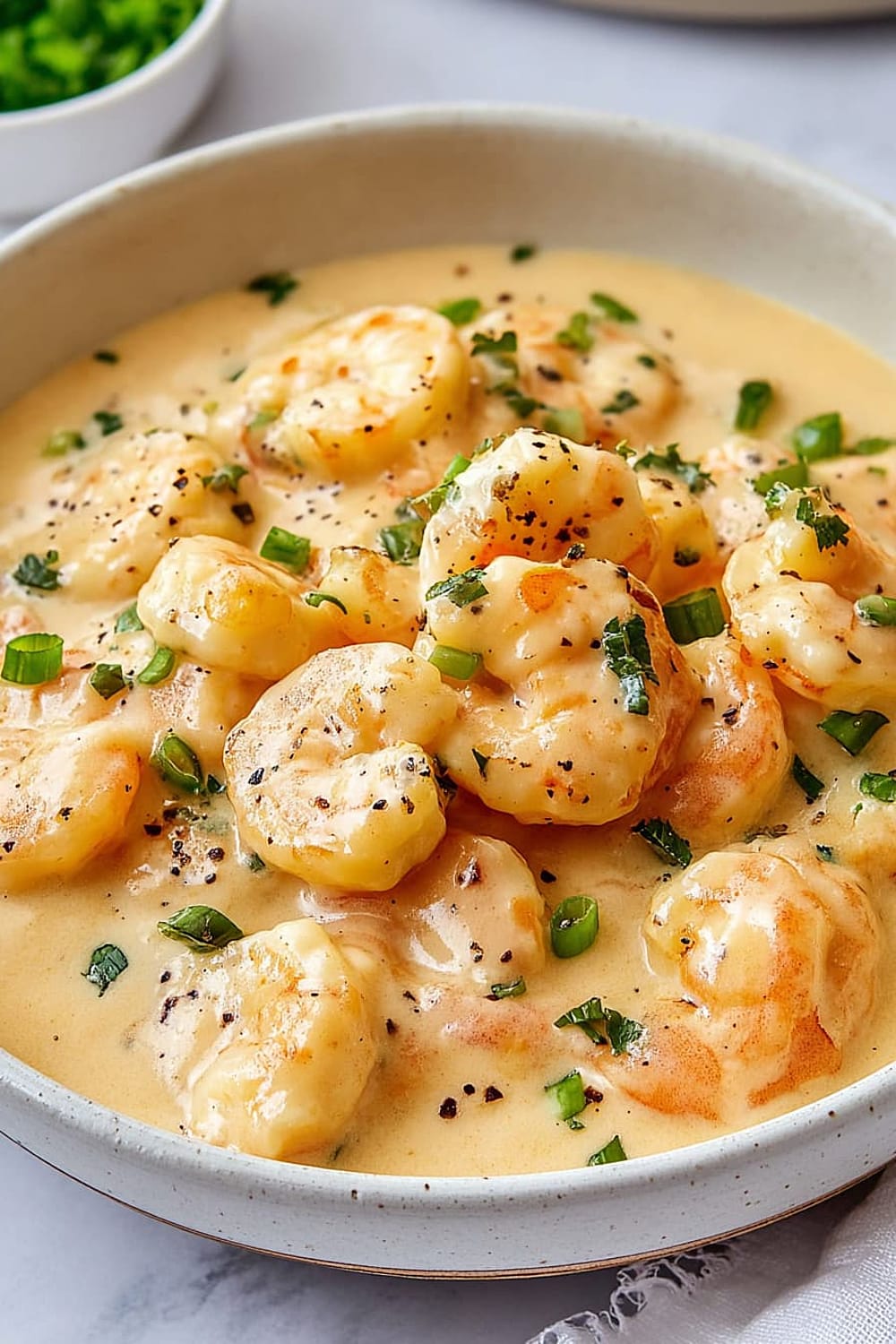 Shrimp Newburg Recipe - Happy Muncher