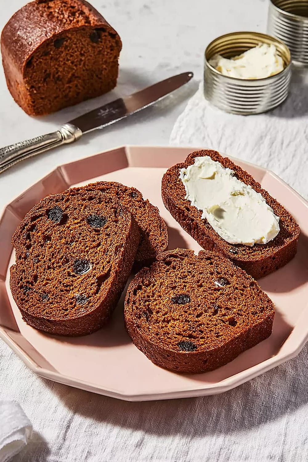 Easy Boston Brown Bread - Happy Muncher