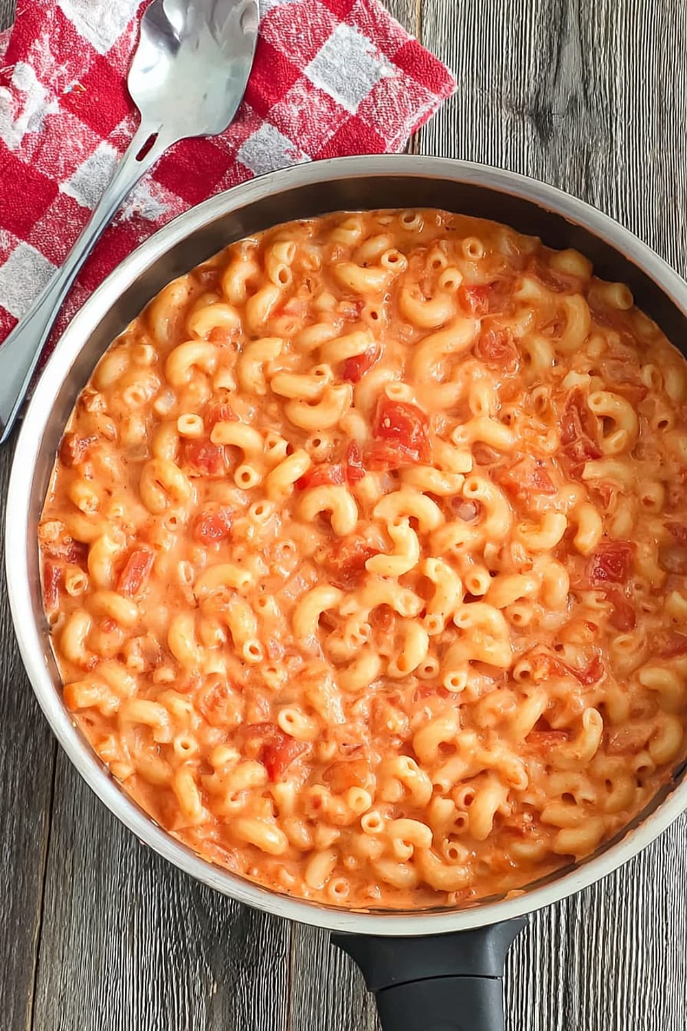 Creamy Tomato Macaroni and Cheese - Happy Muncher
