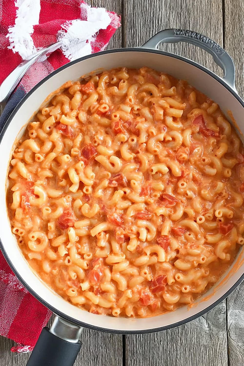 Creamy Tomato Macaroni and Cheese - Happy Muncher