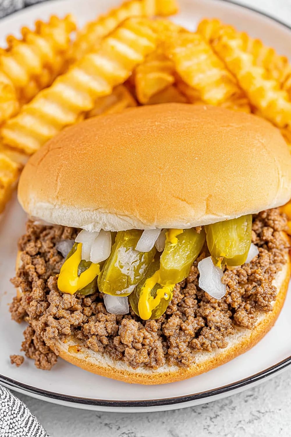 Loose Meat Sandwich (Maid Rite Copycat) Recipe - Happy Muncher