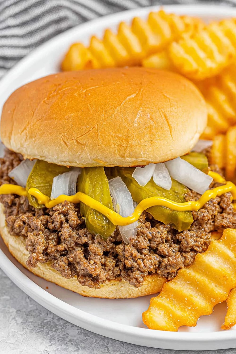 Loose Meat Sandwich (Maid Rite Copycat) Recipe - Happy Muncher