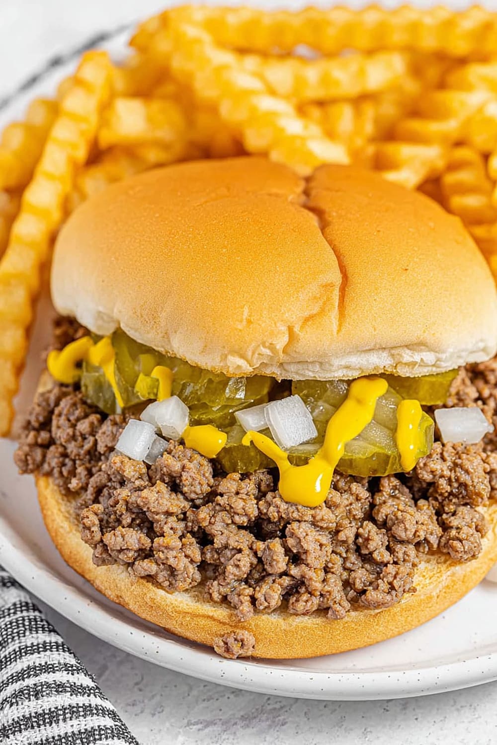 Loose Meat Sandwich (Maid Rite Copycat) Recipe - Happy Muncher