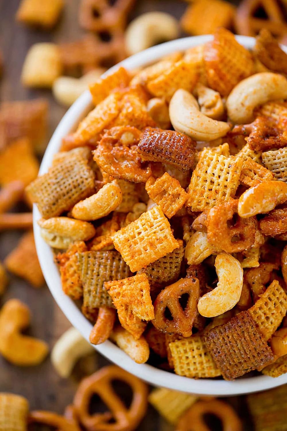 Honey Sriracha Snack Mix - Happy Muncher