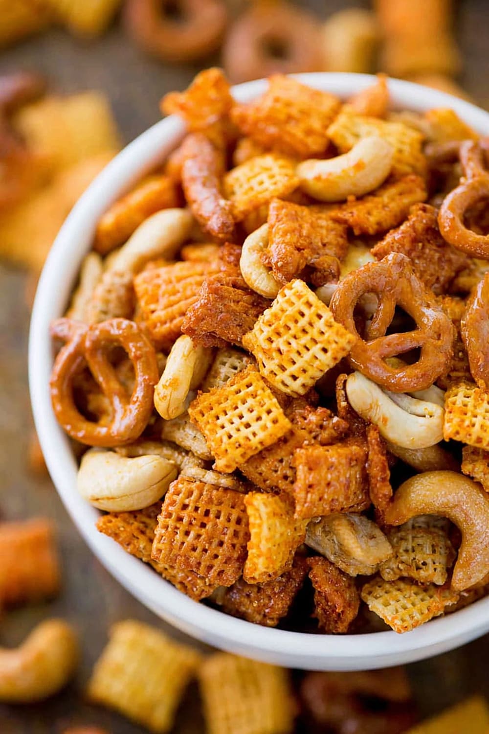 Honey Sriracha Snack Mix - Happy Muncher