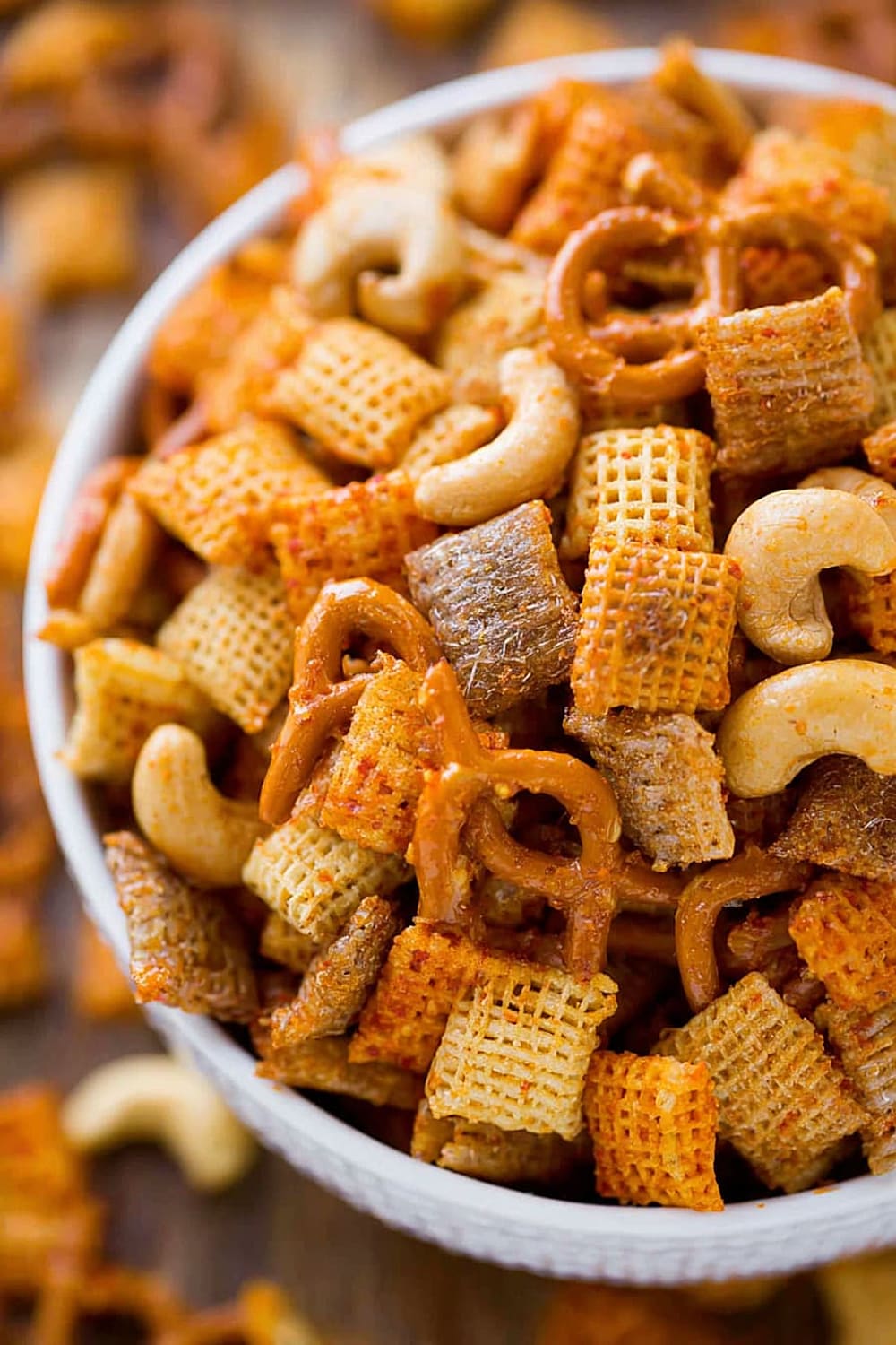 Honey Sriracha Snack Mix - Happy Muncher