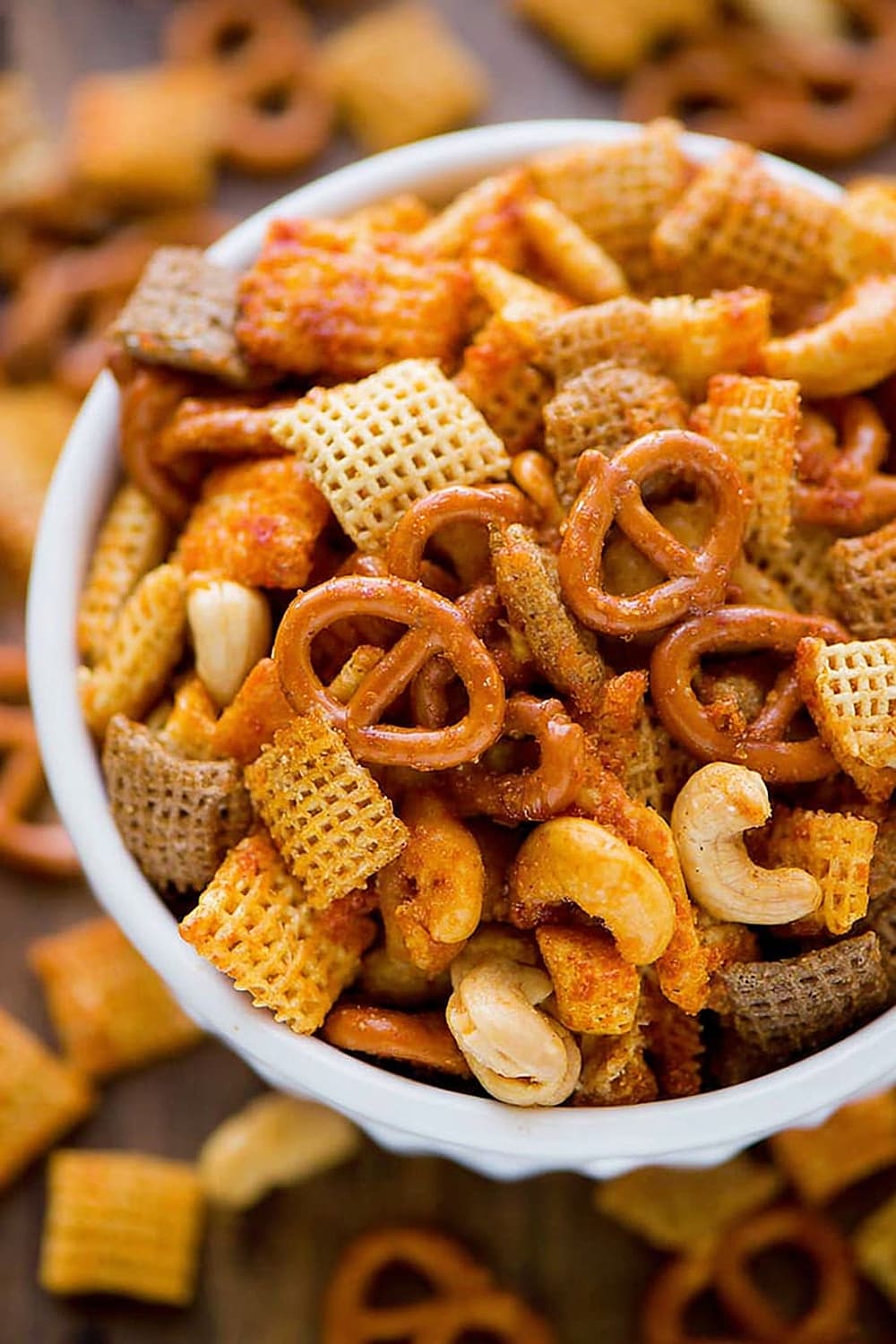 Honey Sriracha Snack Mix - Happy Muncher