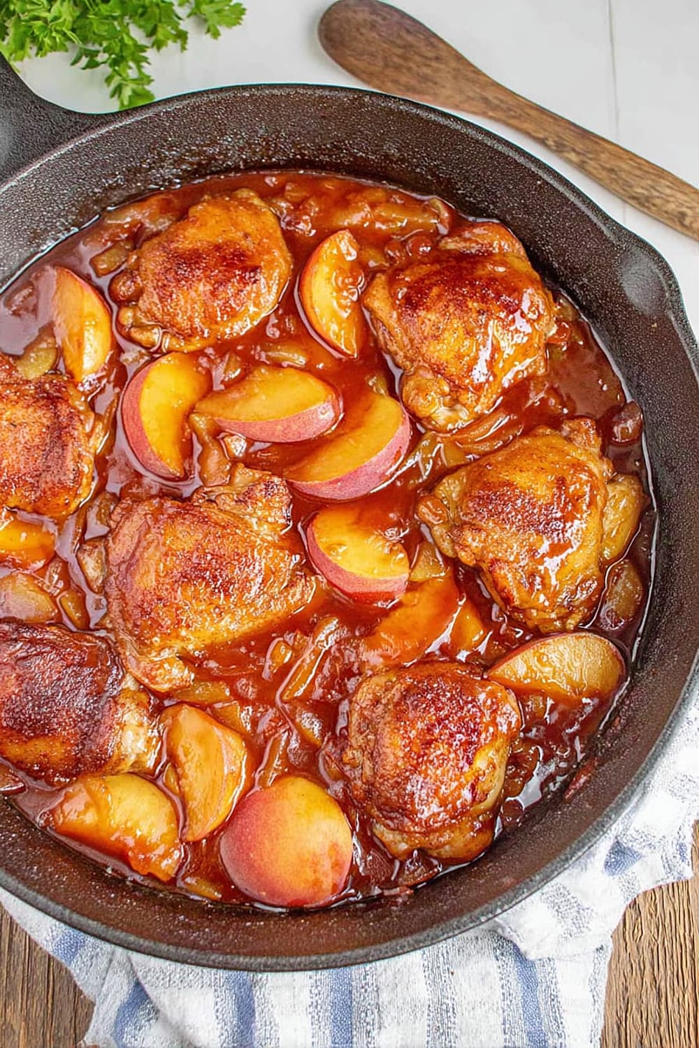Bourbon Peach Chicken (Best Whiskey Chicken Recipe) - Happy Muncher