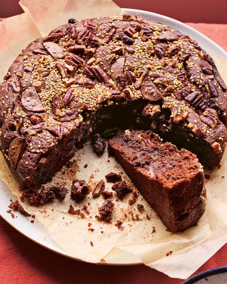 40 Crazy Cake Recipes - Happy Muncher